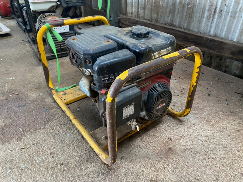 Lot 153 - Powerlite MB25 generator w/ Briggs & Stratton motor - unsure ...