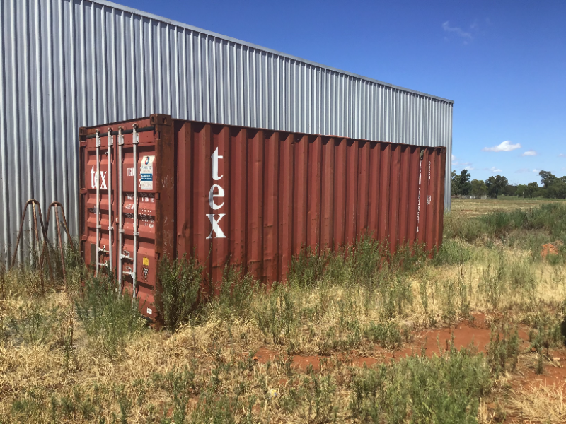 Lot 2 - Shipping container | AuctionsPlus