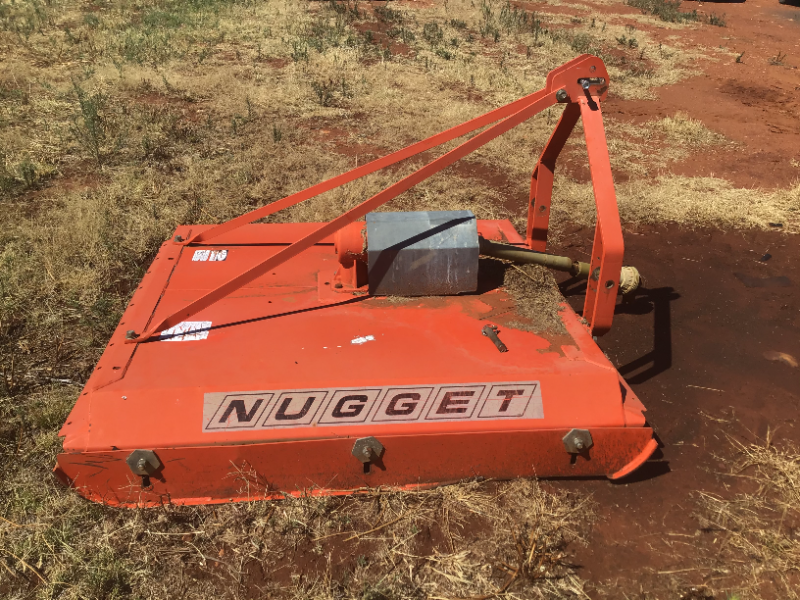 Lot 18 - Nugget slasher | AuctionsPlus