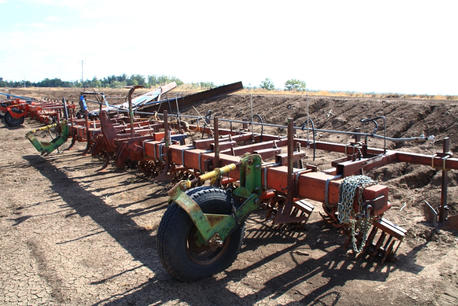Lot 38 - Lilliston 8m rolling cultivator | AuctionsPlus