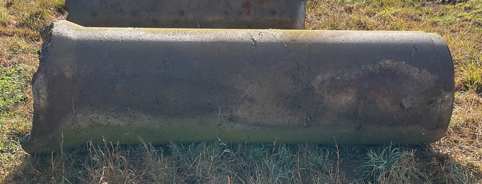 Lot 42 - Concrete collared pipe | AuctionsPlus