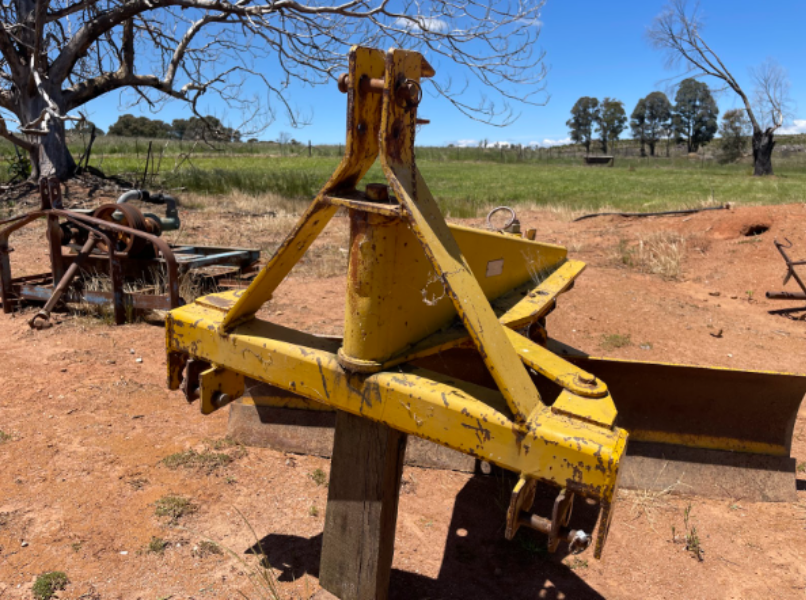 Lot 98 - Woodhouse 3PL Grader Blade | AuctionsPlus
