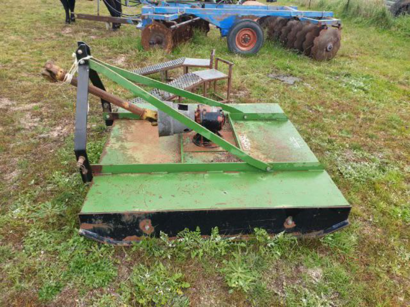 Lot 12 - 6 foot slasher | AuctionsPlus