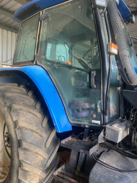Lot 36 - New Holland TM 130 Tractor | AuctionsPlus