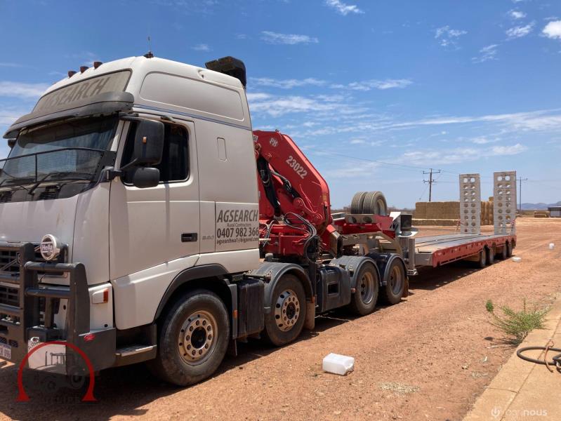 Lot 8 - 2007 VOLVO 520 twin steer prime mover | AuctionsPlus