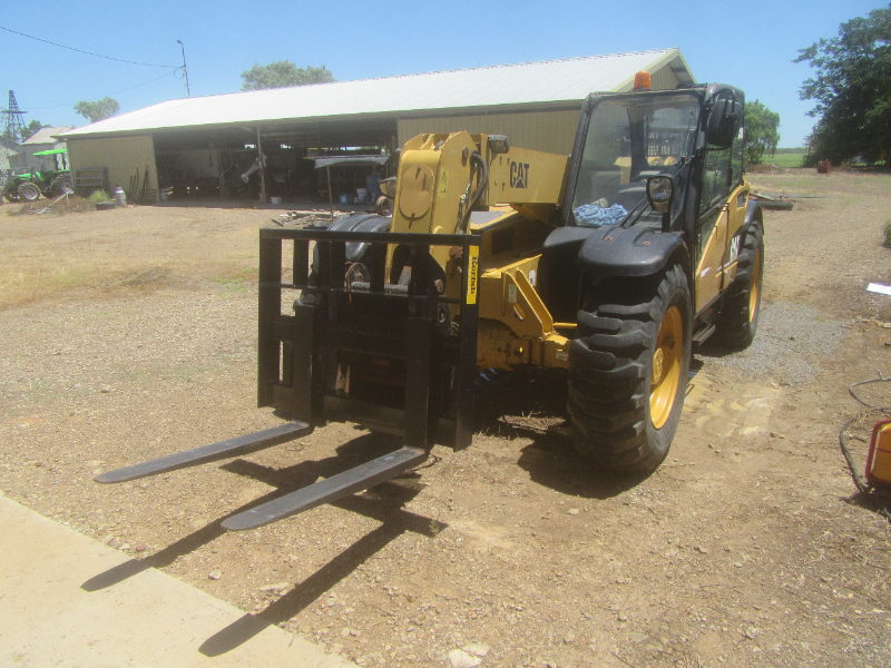 Lot 10 - CAT TELEHANDLER TH330B | AuctionsPlus