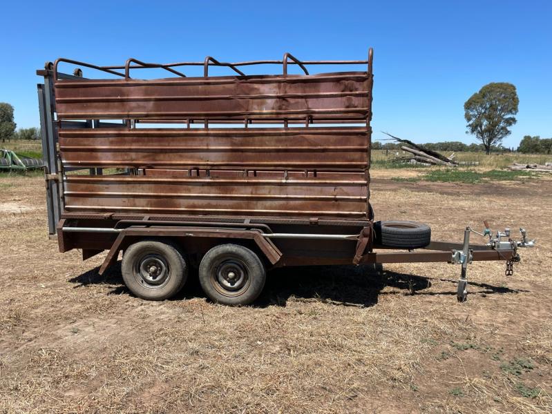 Lot 9 - Trailer | AuctionsPlus