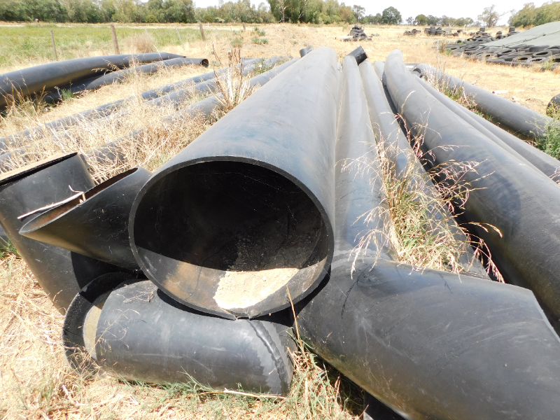 Lot 122 - 1 X 8.5 METRE BLACK BRUTE PIPE BY 600 MM | AuctionsPlus