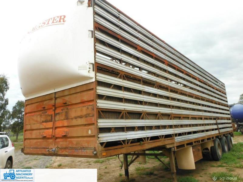 Lot 19 - Byrne 4x2 Stock Crate Tri-axle Trailer | AuctionsPlus