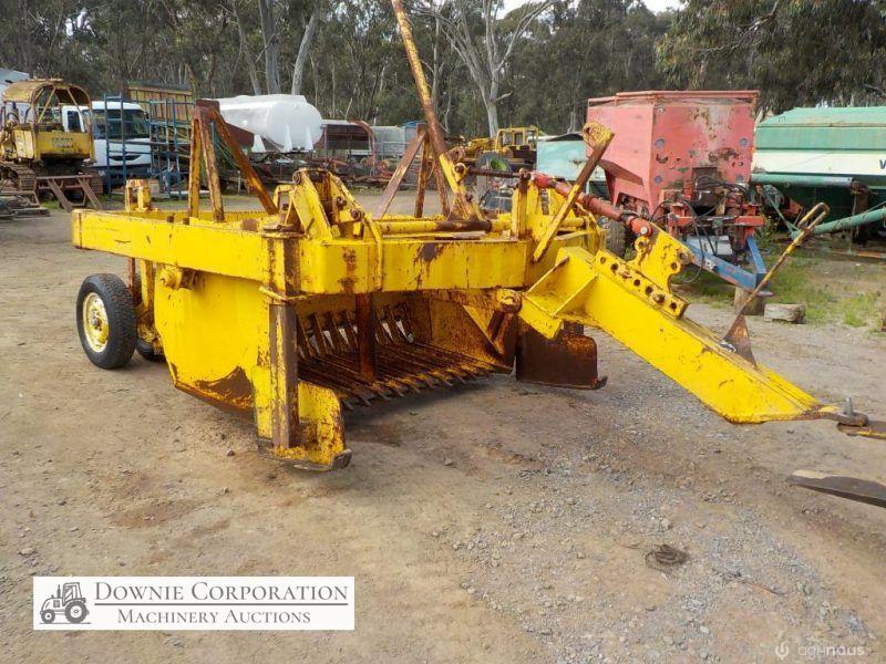Lot 93 - Trailing 13ft Rock Scoop/Bucket | AuctionsPlus