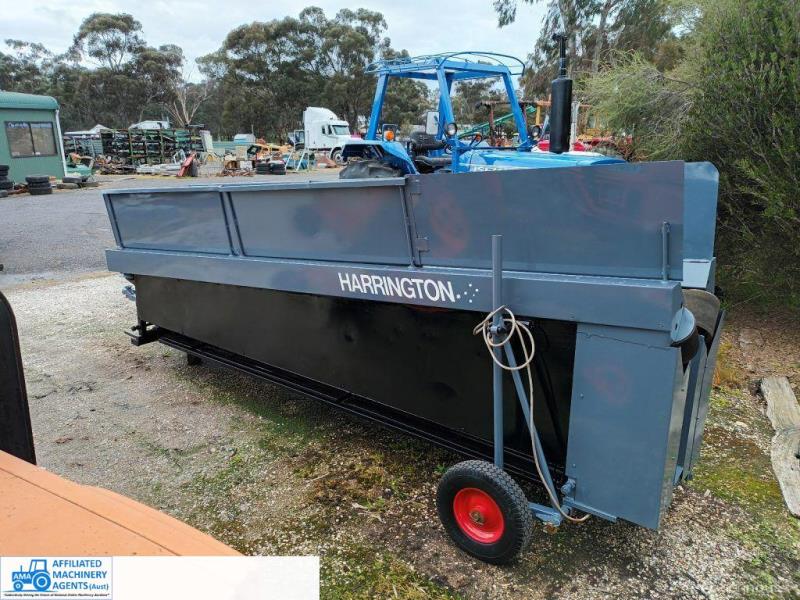 Lot 98 - Harrington V.E. Sheep handler | AuctionsPlus