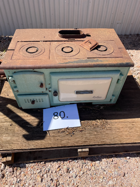 Lot 80 - Metters Canberra Stove & Flu | AuctionsPlus