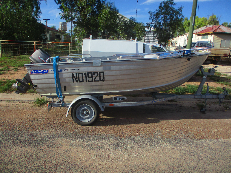 Lot 150 - 4.10 MTR SEA JAY BOAT + SEA LINK TRAILER | AuctionsPlus