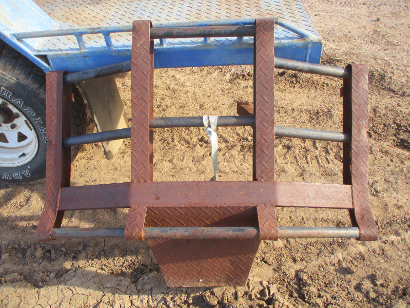 Lot 139 - STEEL QUAD BULLBAR | AuctionsPlus