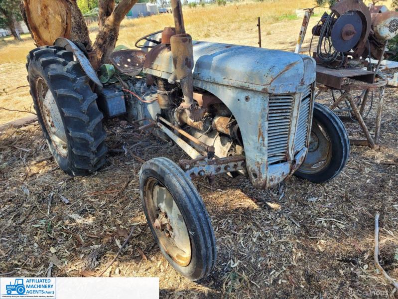 Lot 3 - Diesel TE20 Grey Ferguson Tractor | AuctionsPlus