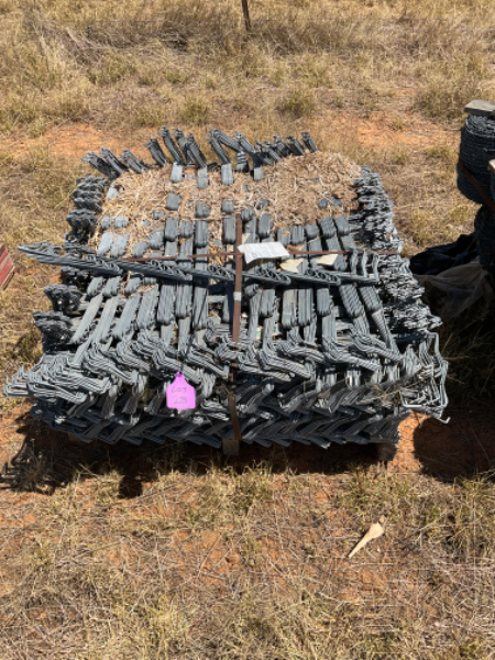 Lot 28 - Ezy-lock Dropper | AuctionsPlus