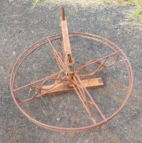 Lot 7 - Wire Spinner | AuctionsPlus