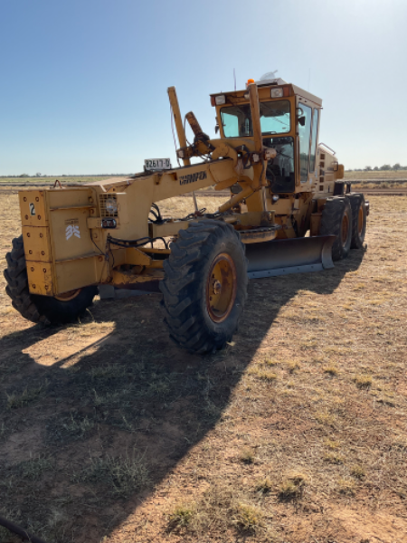 Lot 187 - Champion Grader 720A | AuctionsPlus