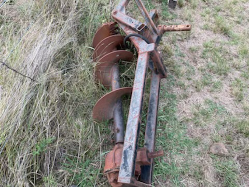 Lot 36 - 3PL POST HOLE DIGGER | AuctionsPlus