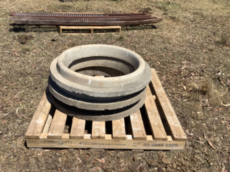 Lot 121 - CONCRETE TREE GUARDS | AuctionsPlus