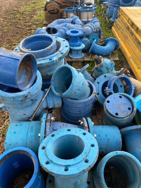 Lot 84 - 6 pallets assorted water mains fittings | AuctionsPlus