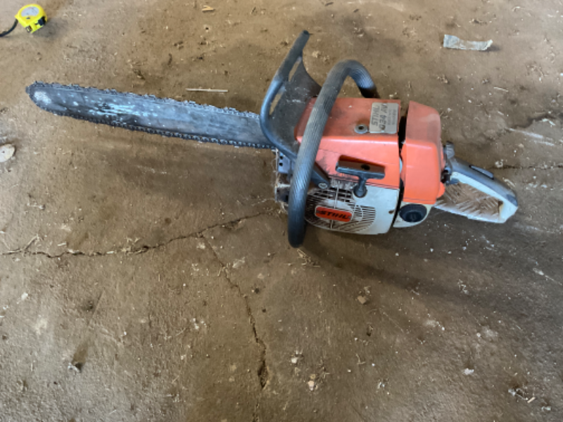 Lot 43 - Stihl 034 AV Chainsaw | AuctionsPlus