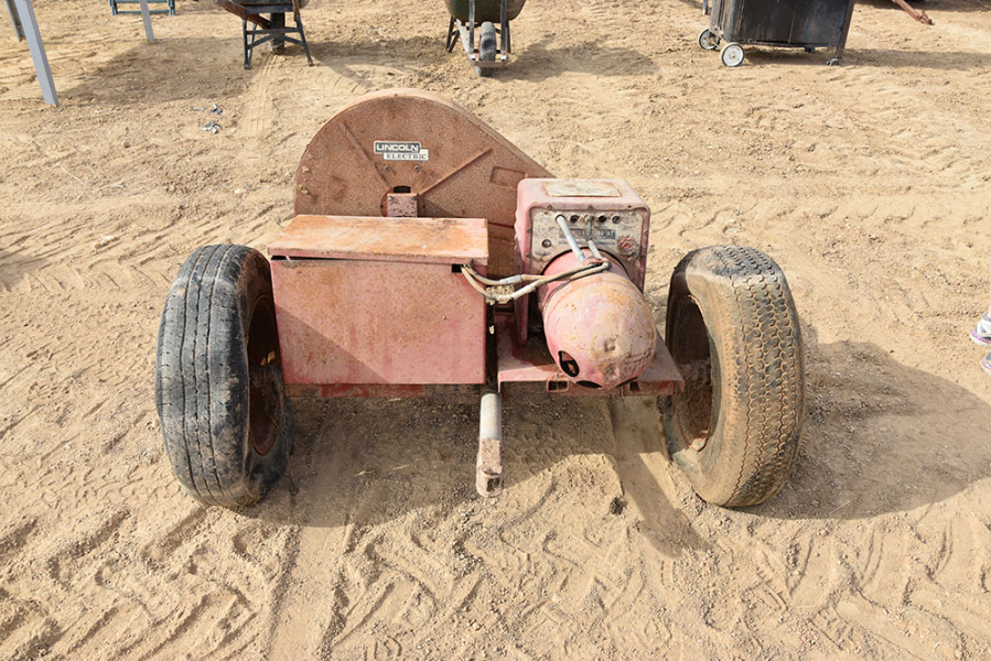 Lot 42 - Lincoln PTO Welder | AuctionsPlus