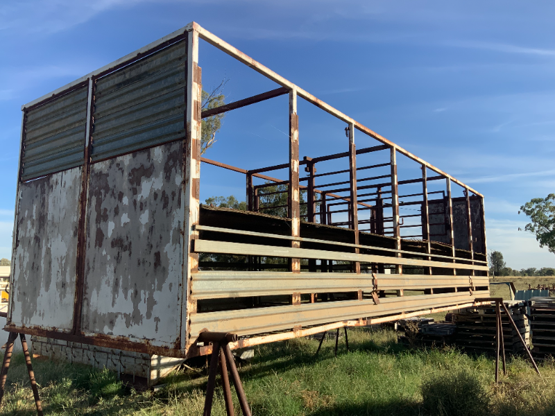Lot 46 - Stock Crate | AuctionsPlus