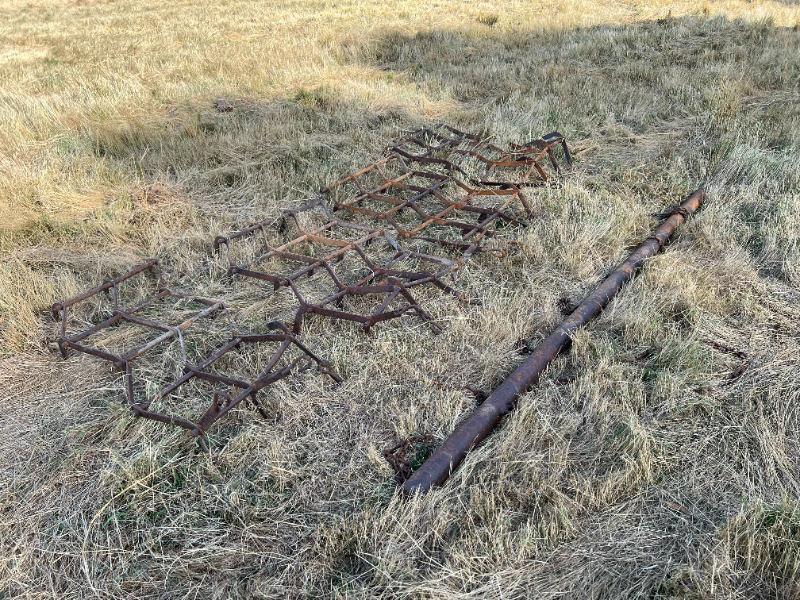 Lot 57 - HARROW BAR & HARROWS | AuctionsPlus