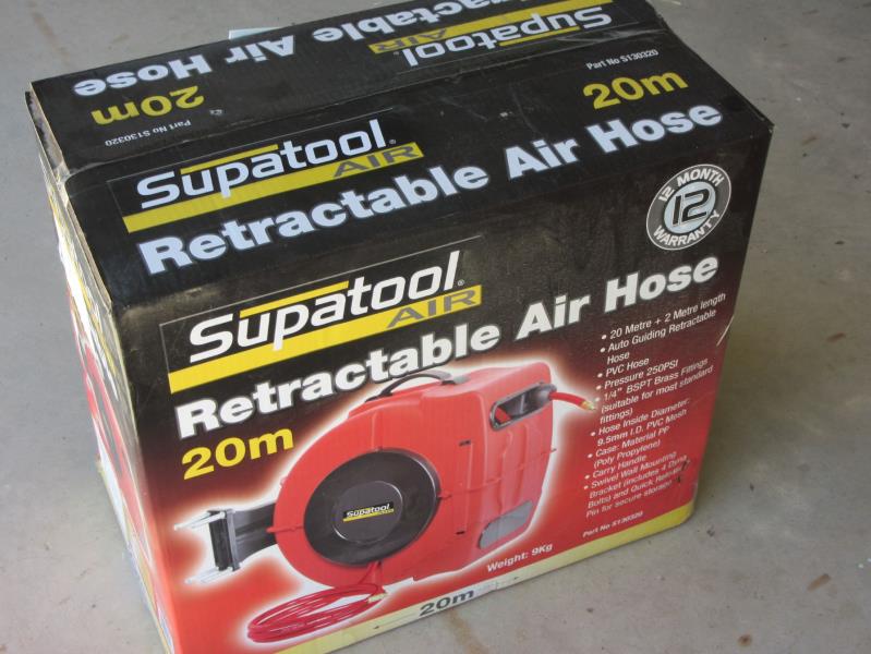 Lot 24 - Supatool 20 metre retractable air hose | AuctionsPlus