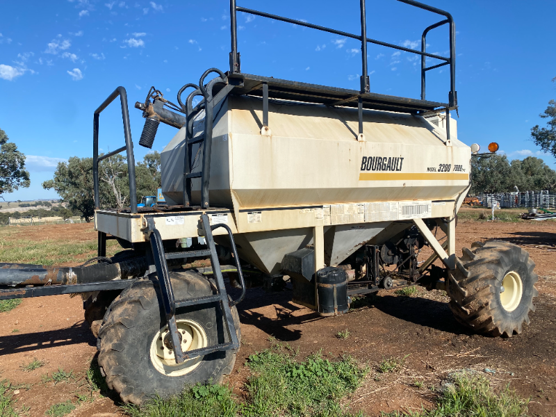 Lot 4 - Bourgault 3200/7000 Airseeder | AuctionsPlus