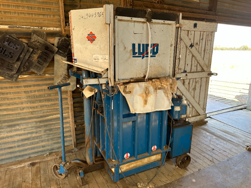 Lot 64 - Powertech Lyco Wool Press | AuctionsPlus