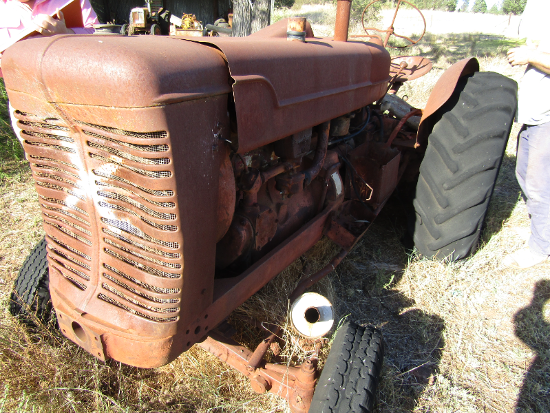 Lot 8 - AW6 Tractor | AuctionsPlus