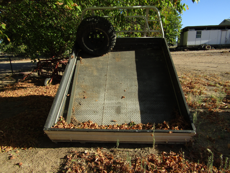 Lot 48 - Nissan Patrol Tray | AuctionsPlus