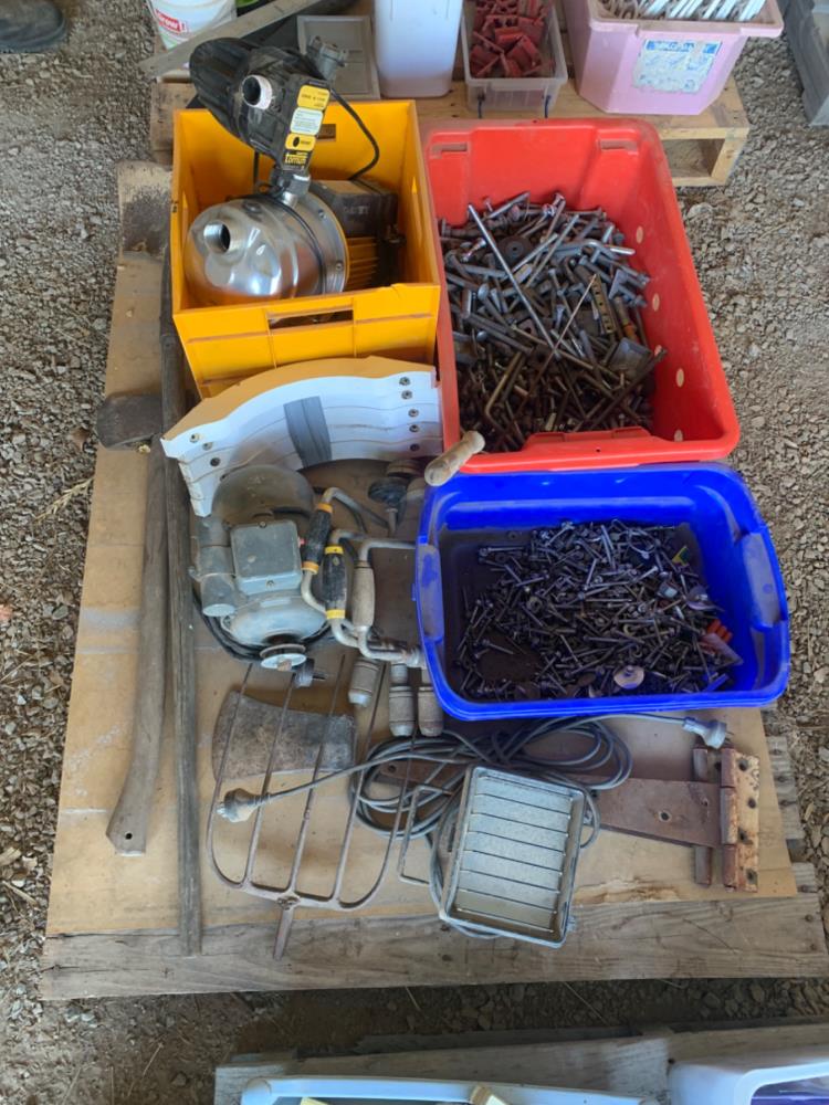 Lot 134 - Davey pump and tools | AuctionsPlus