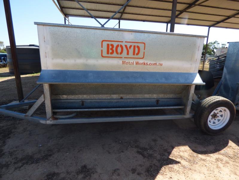 Lot 28 - BOYD Feedout wagon & portable self feeders | AuctionsPlus