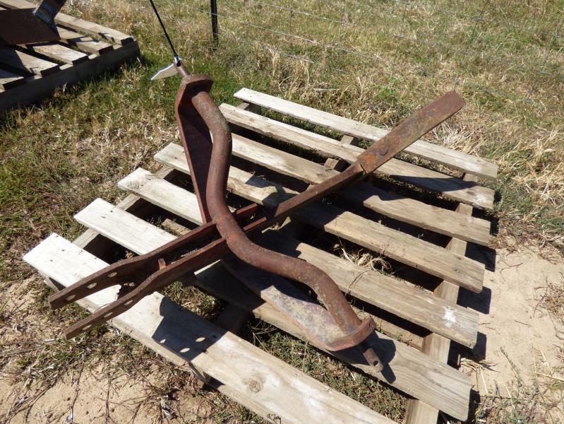 Lot 47 - 3PL Single Tyne ripper | AuctionsPlus