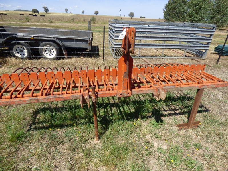 Lot 70 - MCLEOD Heavy duty stick rake 9’6” | AuctionsPlus