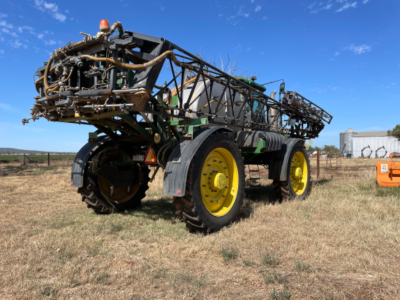 Lot 185 - JohnDeere 4940 SP Sprayer | AuctionsPlus