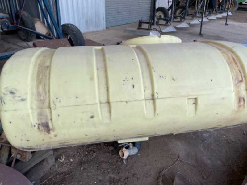 Lot 70 - Rapid plas 1200l tank | AuctionsPlus