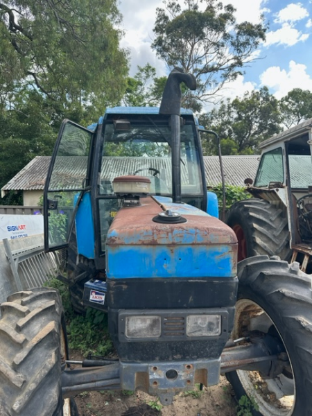 Lot 13 - Ford New Holland 7840 4X4 Tractor | AuctionsPlus