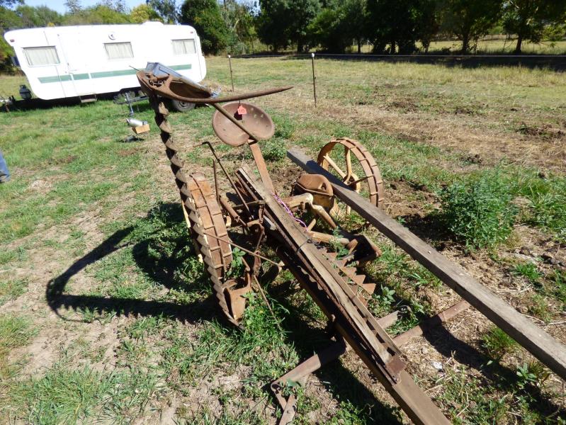 Lot 10 - Mower GL9 2 horse drawn sickle mower | AuctionsPlus