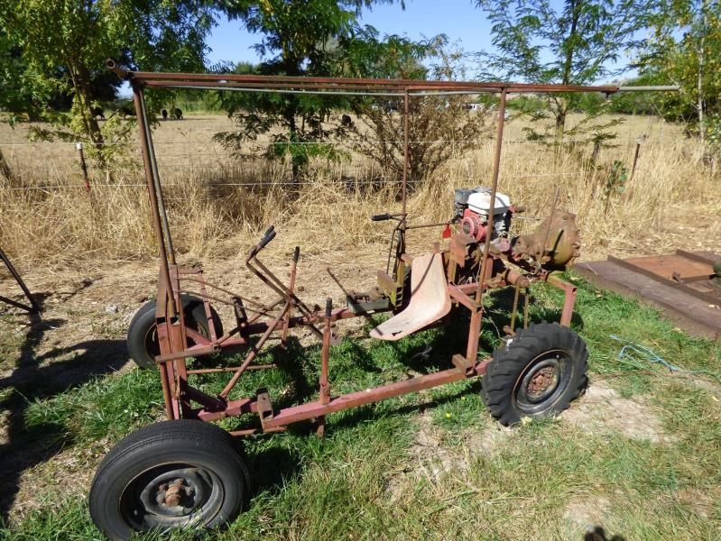 Lot 13 - Wiggle hoe | AuctionsPlus