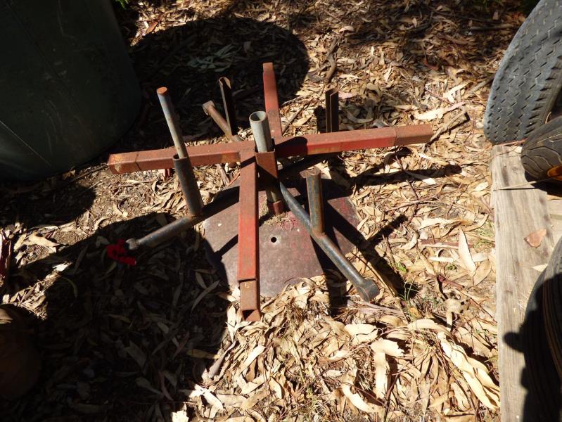 Lot 47 - Wire spinner | AuctionsPlus
