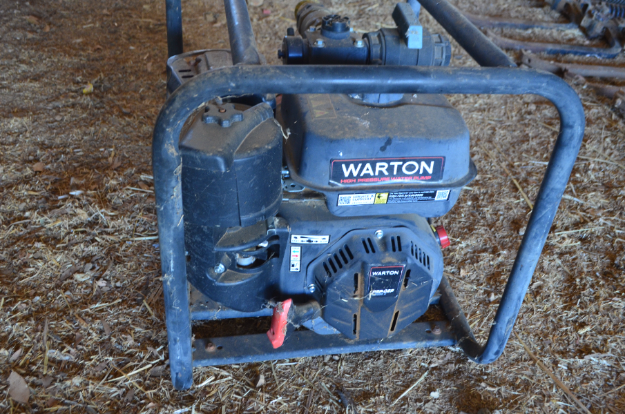 Lot 61 - Warton Pump | AuctionsPlus