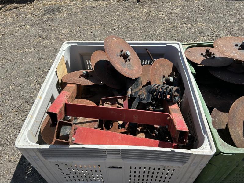 Lot 122 - Assorted Culter Discs | AuctionsPlus