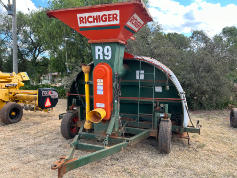 Lot 21 - Ruchiger R9 Bag Loader | AuctionsPlus
