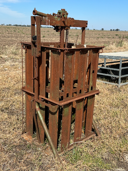 Lot 70 - Sunbeam Levermatic wool press | AuctionsPlus