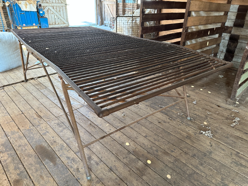 Lot 119 - Steel Wool Table | AuctionsPlus