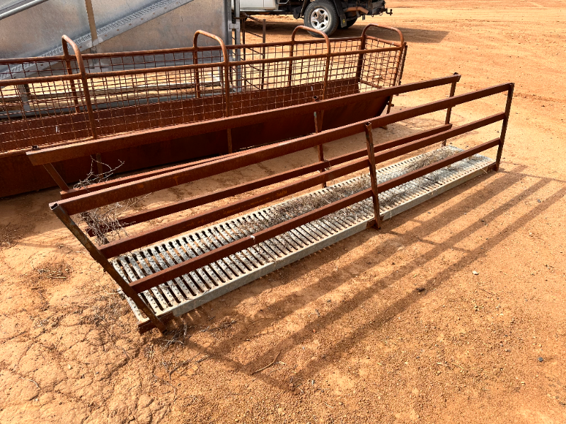Lot 209 - 1x Homemade Loading Ramp | AuctionsPlus